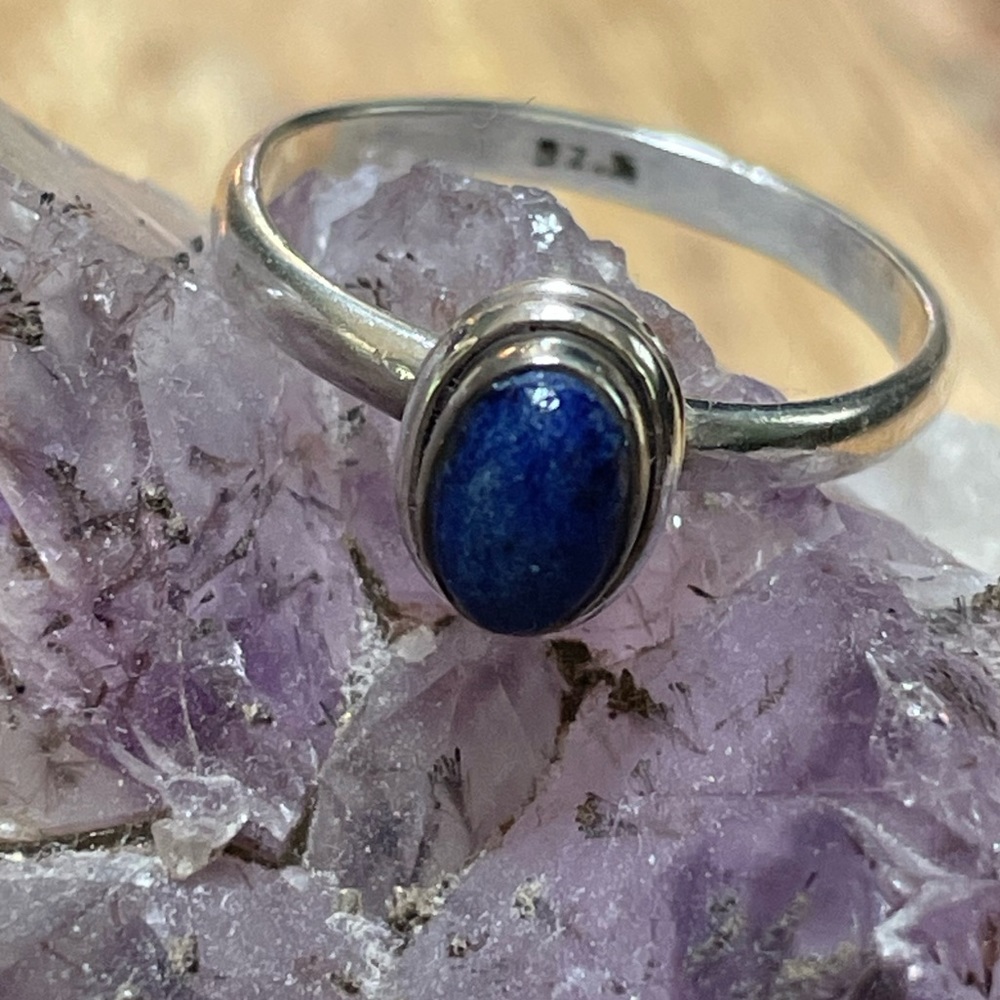 Mid-Century Minimalist Lapis Ring - Gem